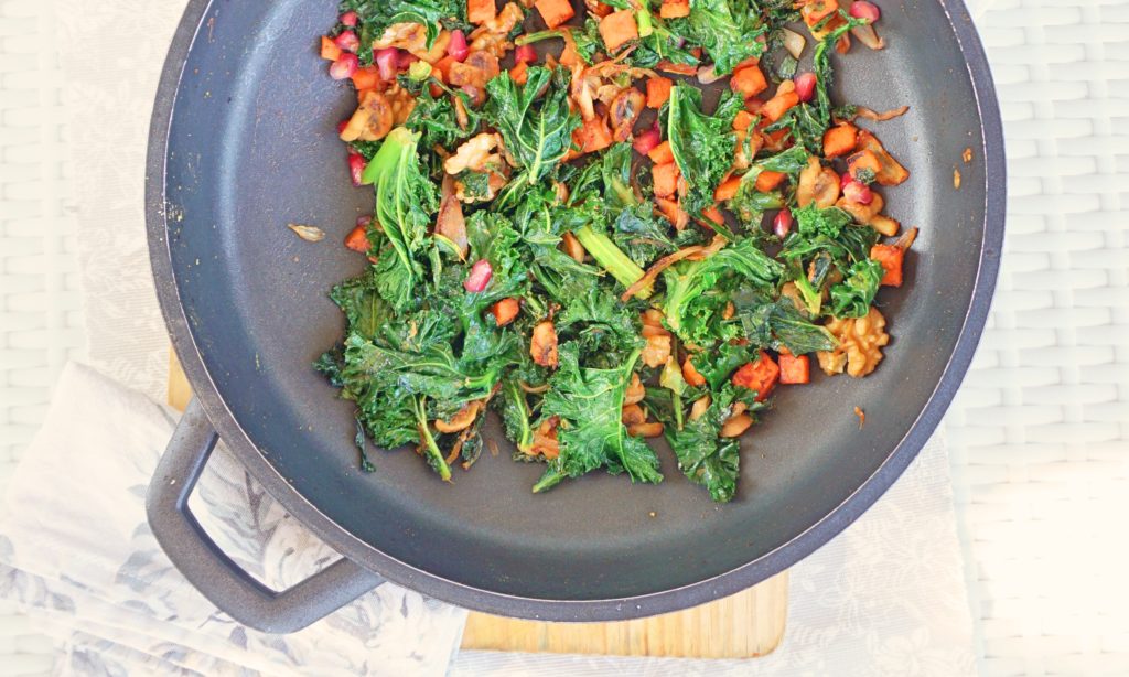 Salteado de kale con verduras - Naturalment Laura
